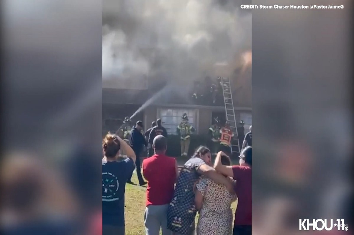 Houston Firefighter Burned after Falling Through Roof at Apartment Fire ...
